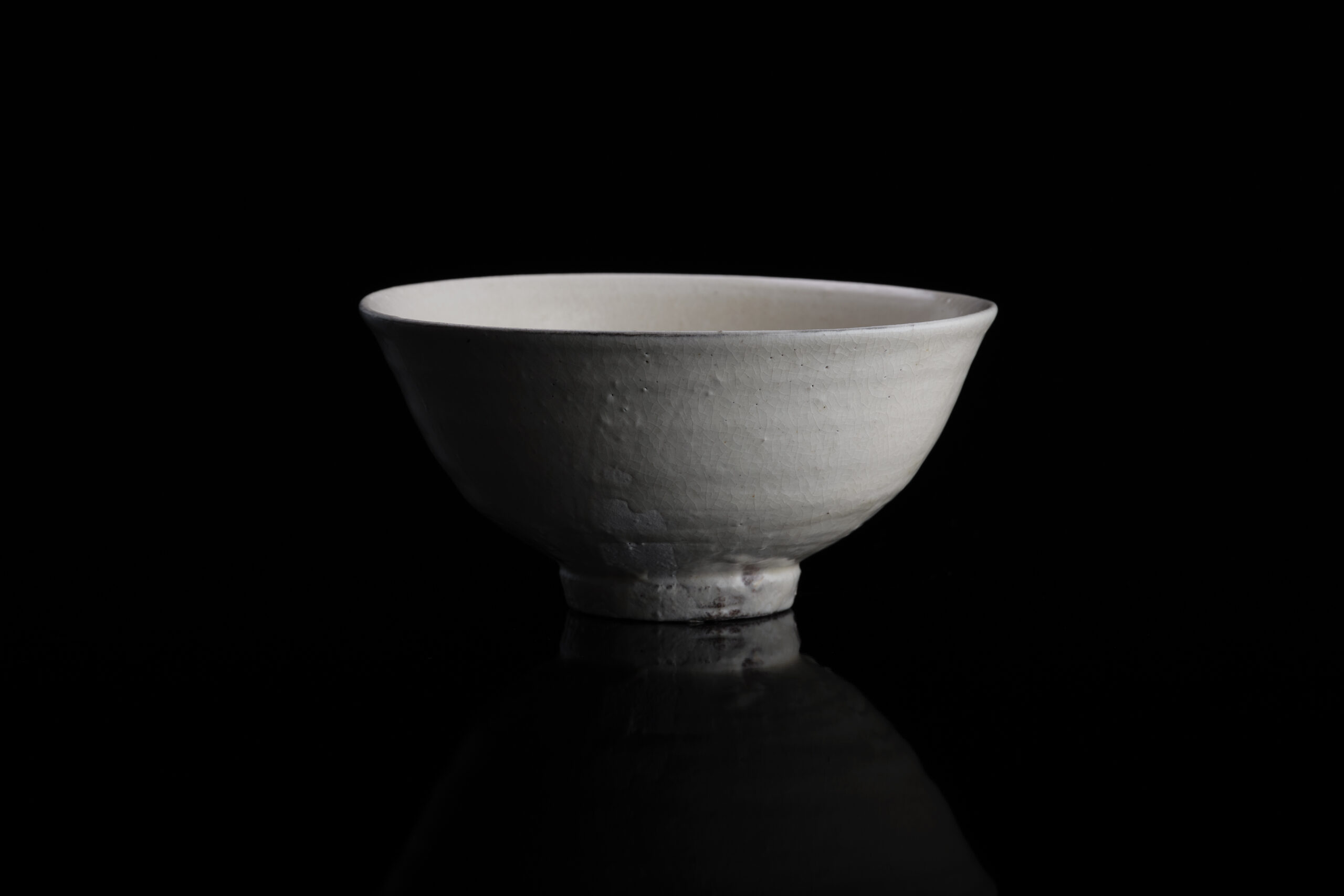 Kohiki Tea Bowl | Craft | KOGEI STANDARD | Online Media for Japanese Crafts