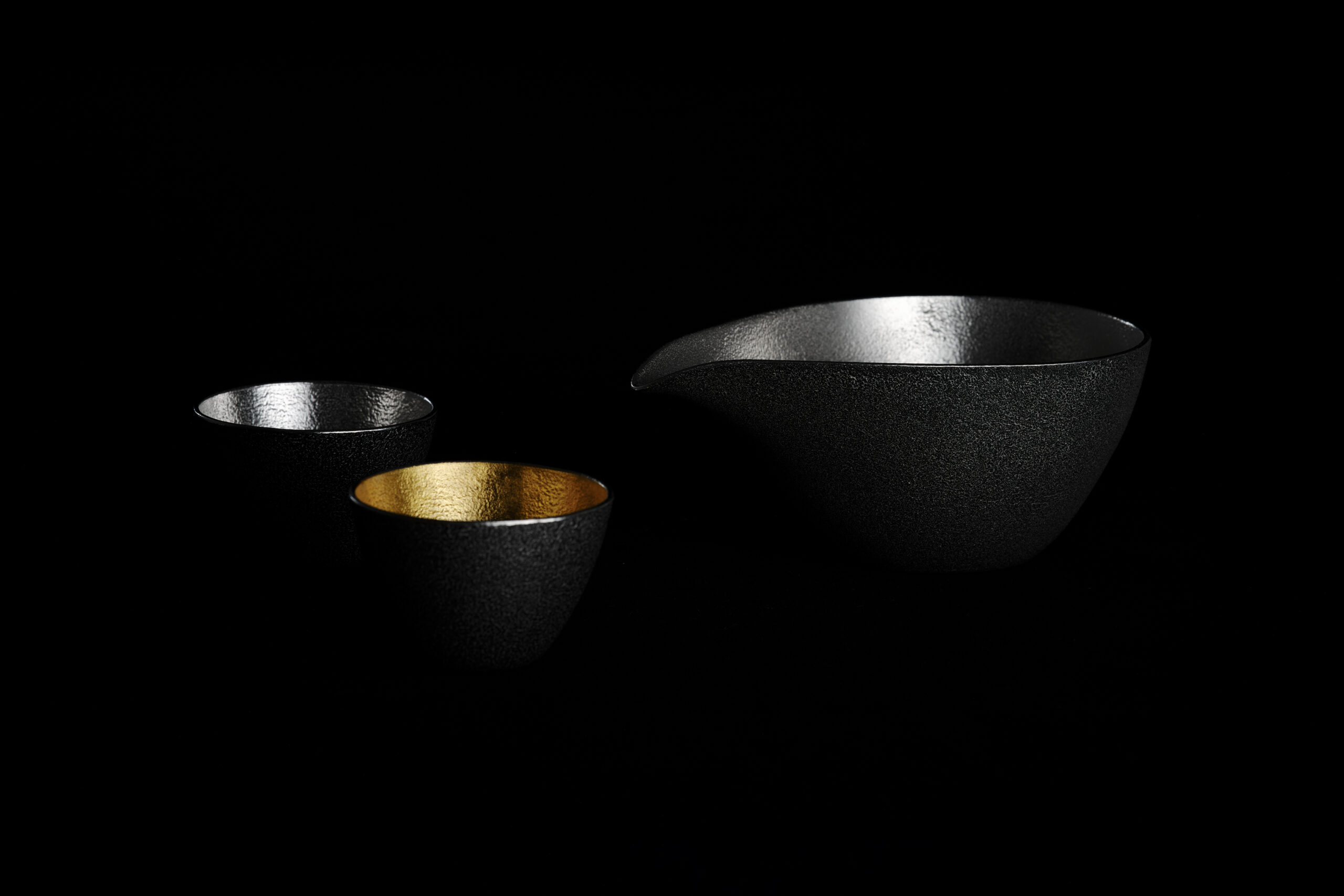 Sake Pitcher - L & Sake Cups | Craft | KOGEI STANDARD | Online Media ...