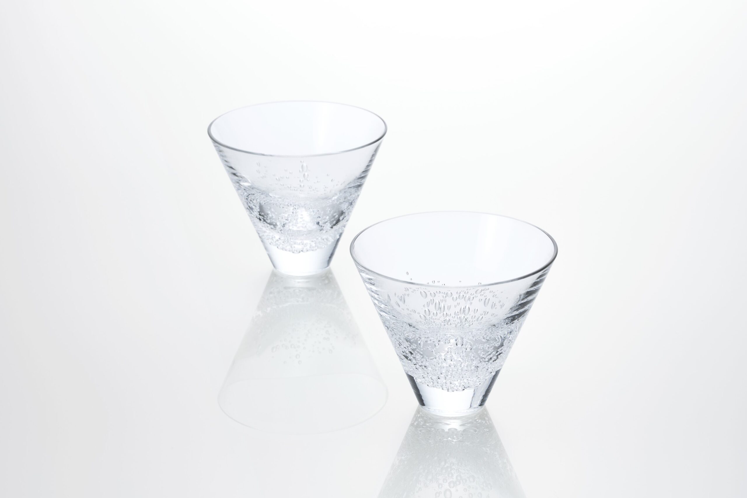Sghr Sugahara Glassworks | CRAFT COMPANY | KOGEI STANDARD | Online Media for Japanese Crafts