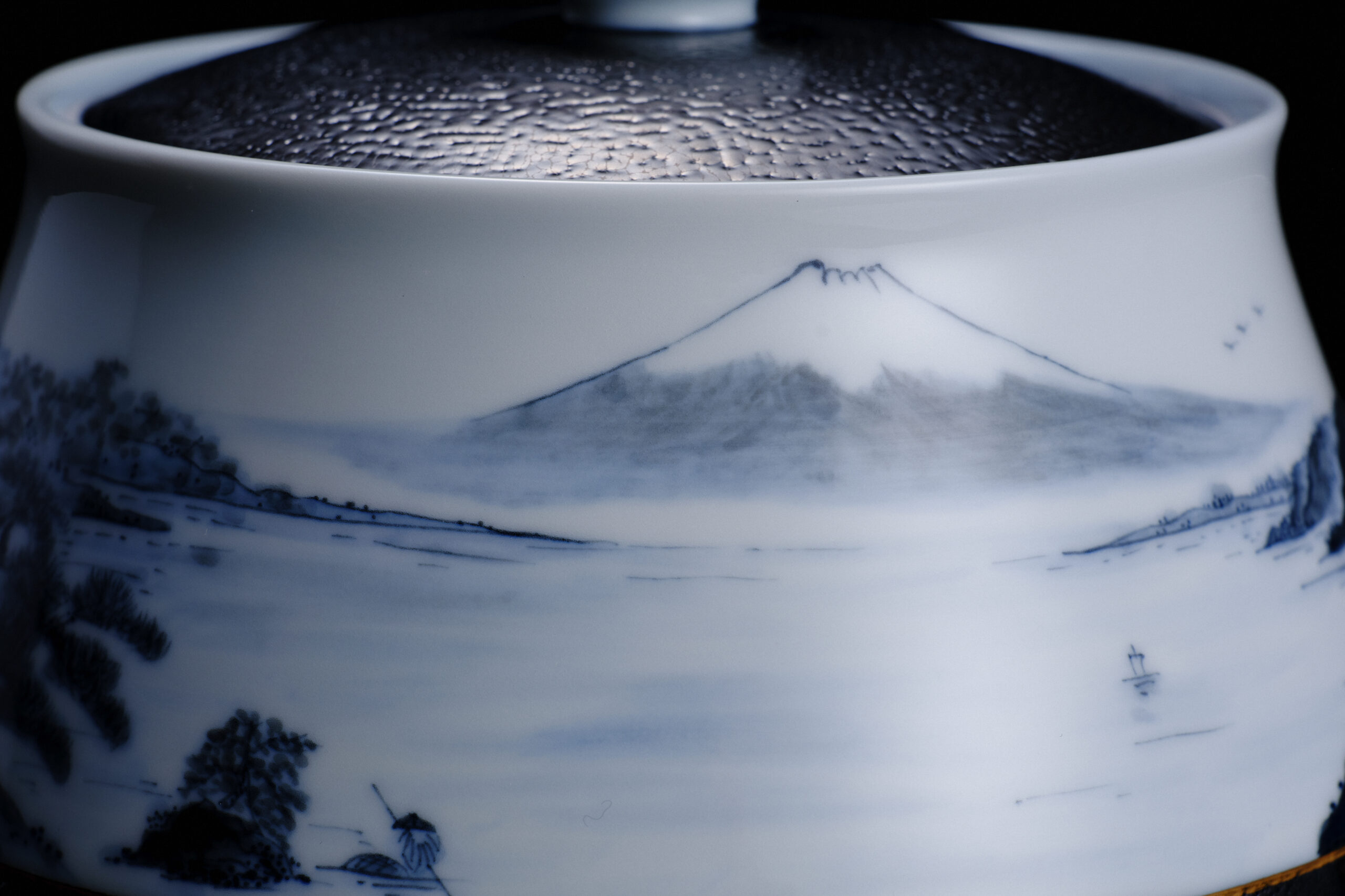 Cuir Design Boku-sansui Water Jar | Shinji Hataishi | KOGEI STANDARD